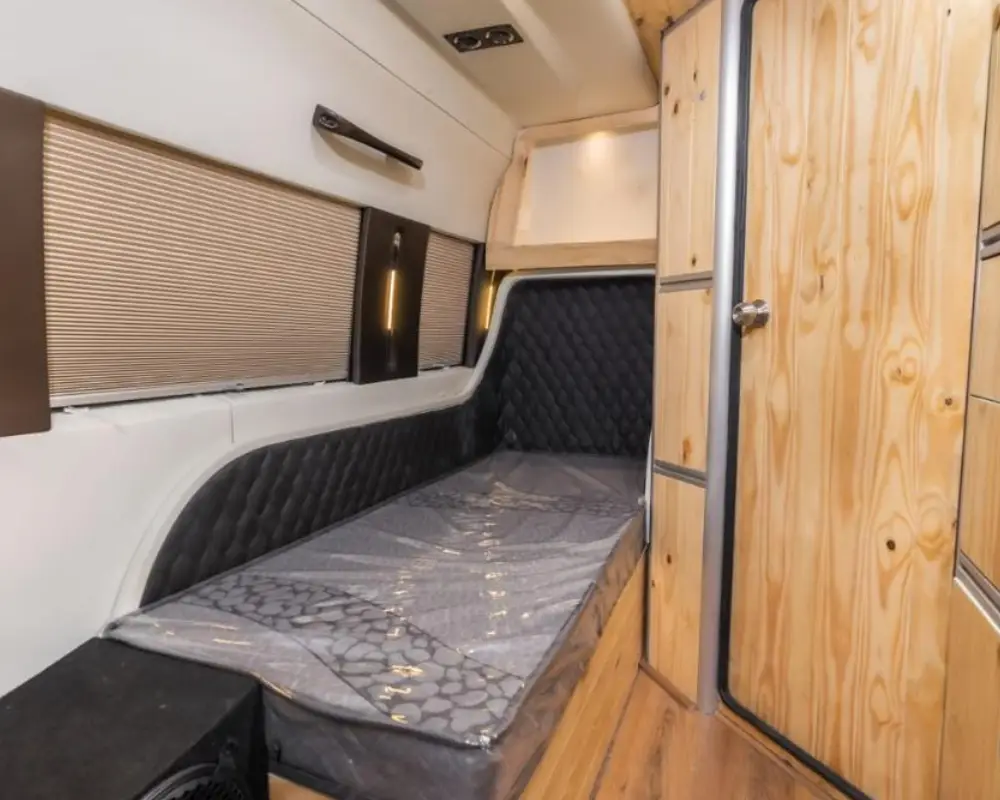 Luxury Caravan Rental in Chennai | VIP Caravan Services